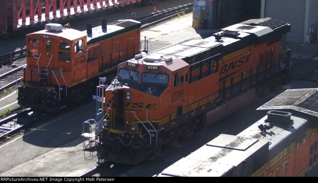 BNSF 6598